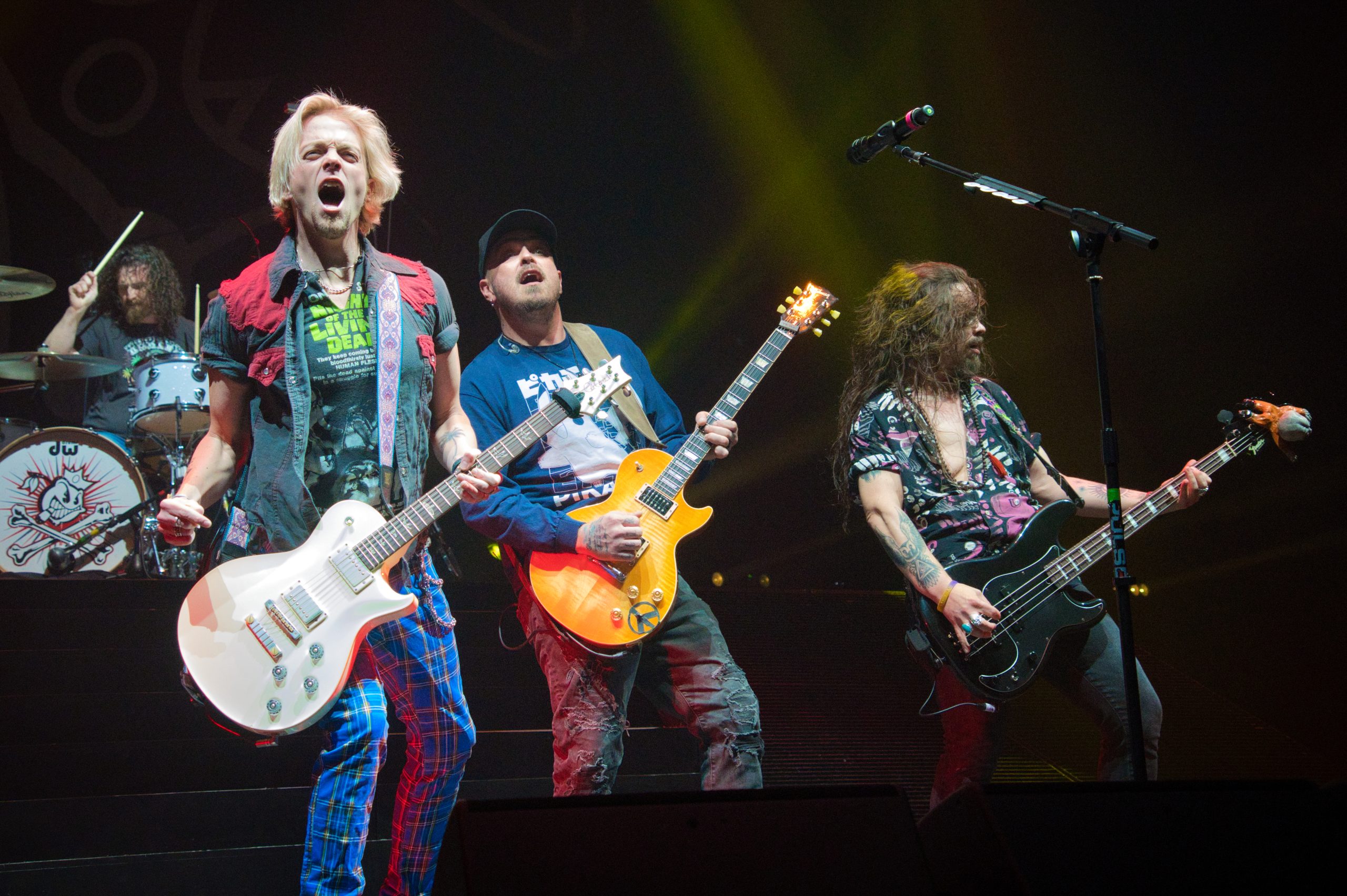 BLACK STONE CHERRY Announces Screamin At The Sky' Album