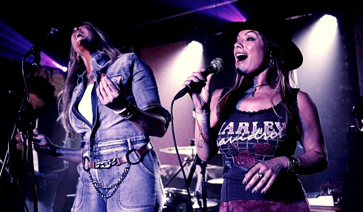 An Unforgettable Night with Honey Ryder: A gig Review